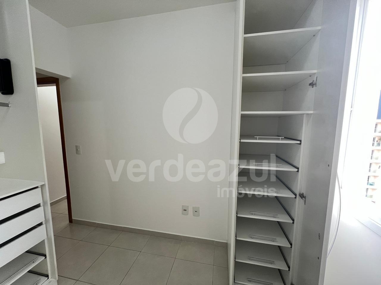 64 m² | 3 dormitórios (1 suíte com closet) | 1 vaga coberta | Andar ...