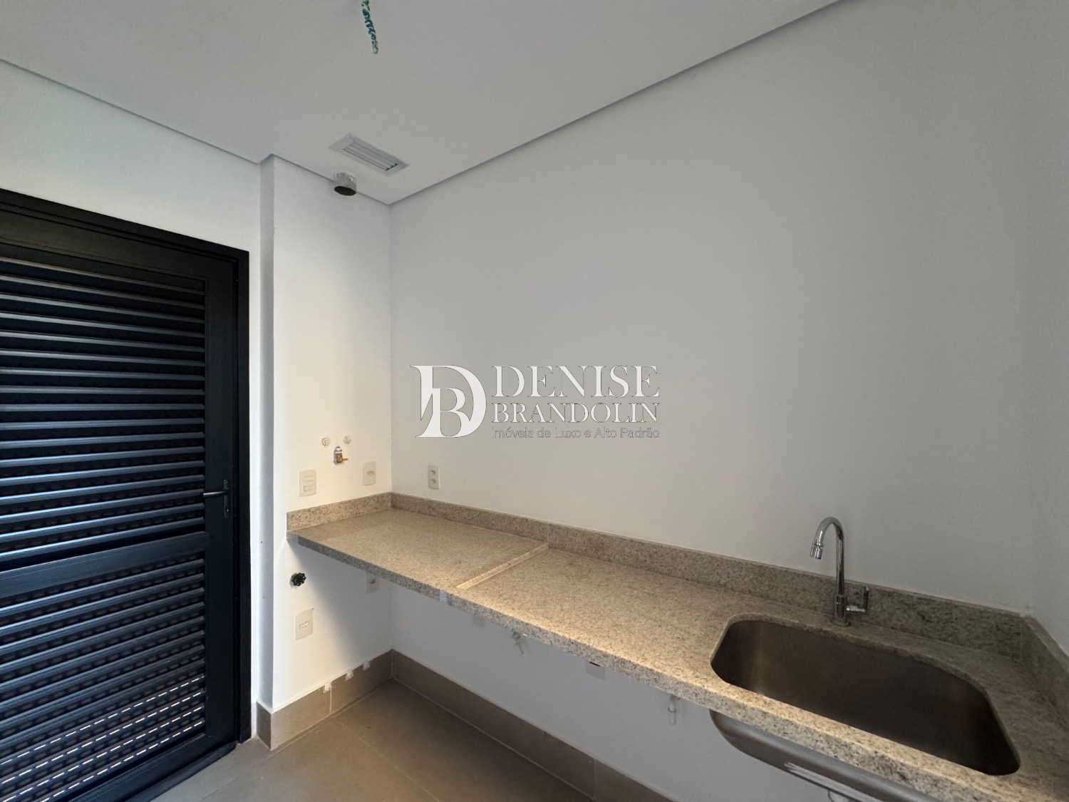 Casa à venda no Alphaville Dom Pedro em Campinas - Denise Brandolin ...